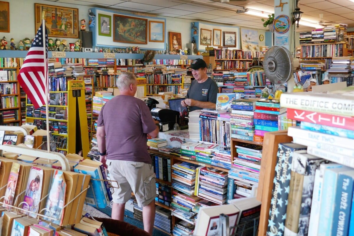 Staying Hooked on Books in the Internet Age | Things to Do in Cape May NJ